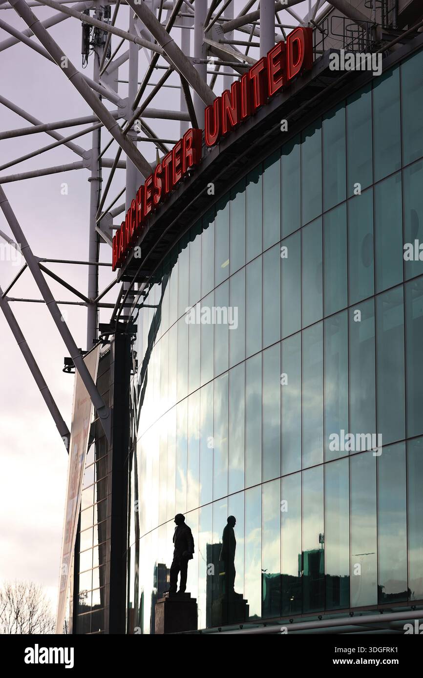 Old Trafford, Manchester, UK. 17th Jan, 2026. Premier League Football ...