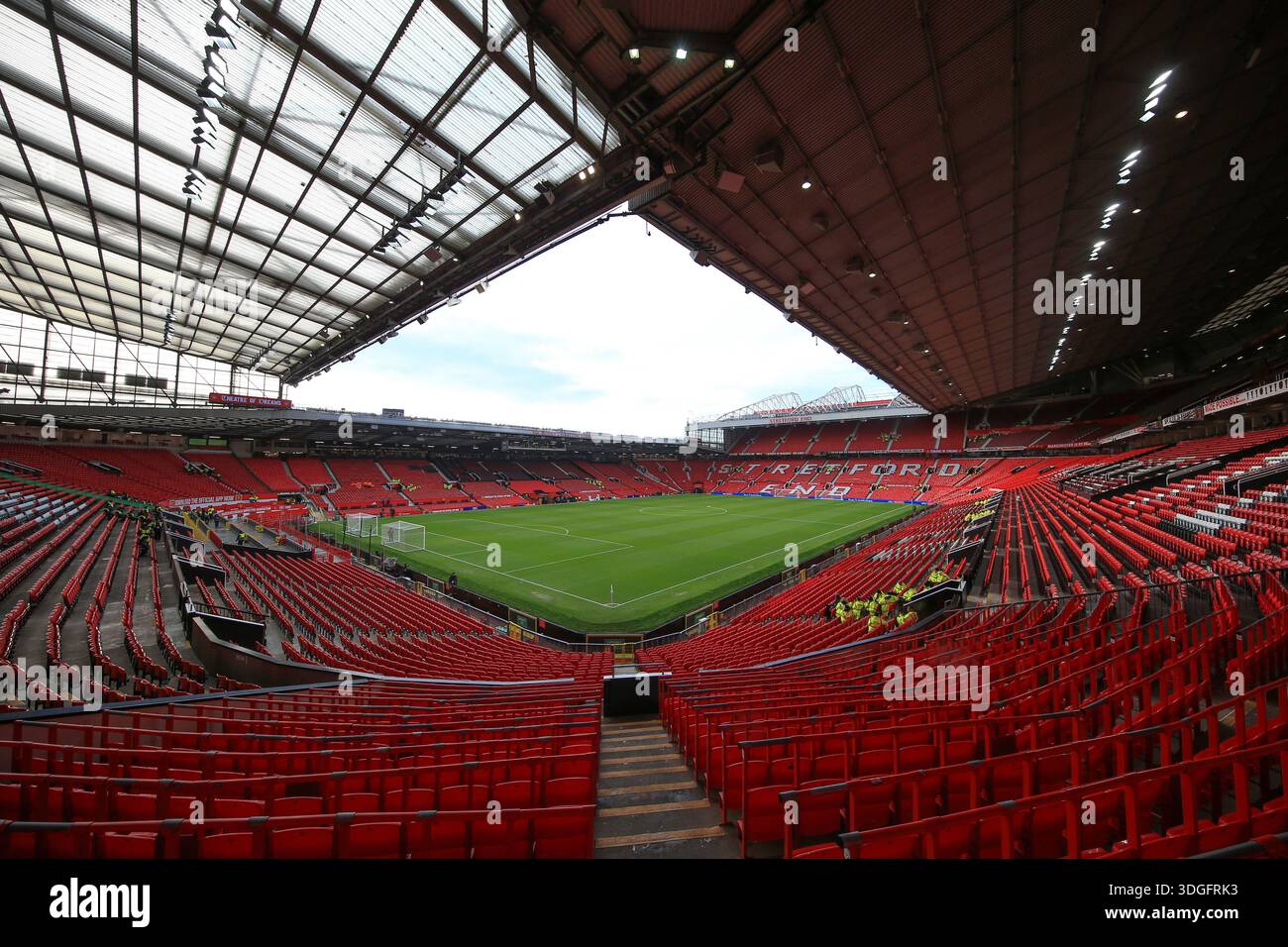 Old Trafford, Manchester, UK. 17th Jan, 2026. Premier League Football ...