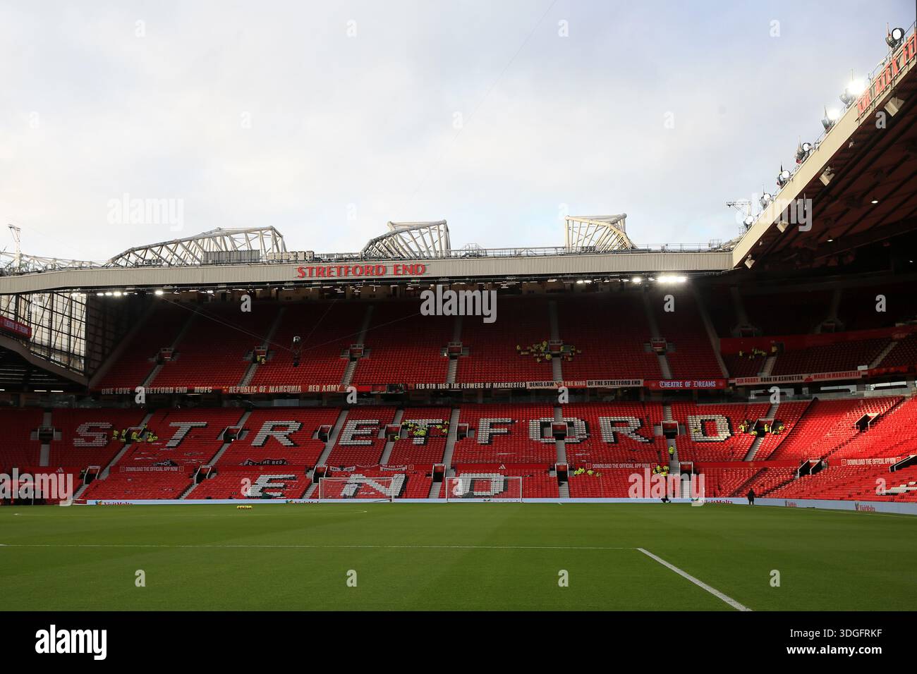 Old Trafford, Manchester, UK. 17th Jan, 2026. Premier League Football ...