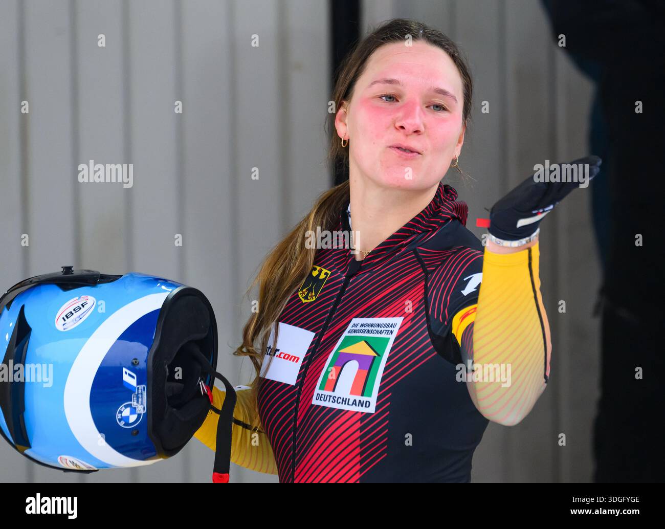 Altenberg, Germany. 17th Jan, 2026. Bobsleigh: World Cup, monobob ...