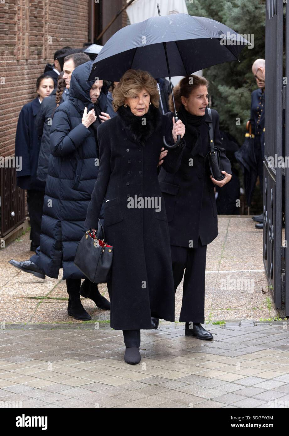 Tessa of Bavaria leaves the Greek Orthodox Cathedral of St. Andrew and ...