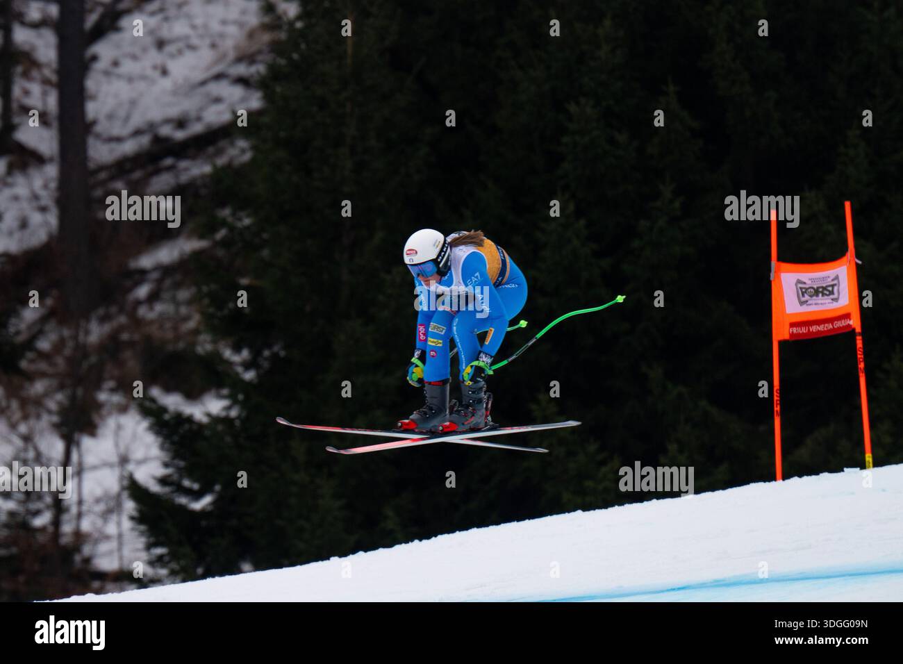 Tarvisio, Italy. 17th Jan, 2026. Sara Thaler (ITA) jumps on the ...