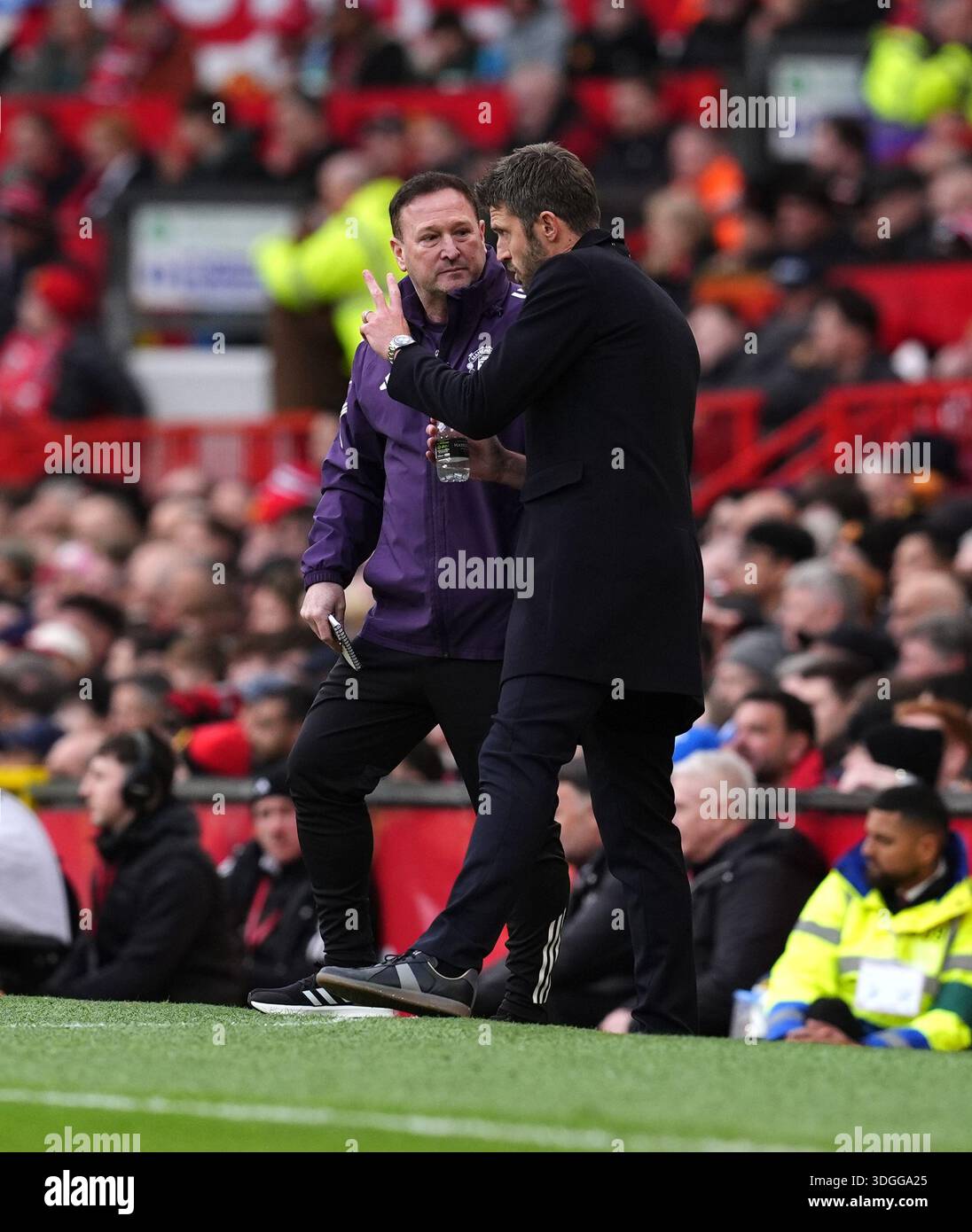 Manchester United interim assistant head coach Steve Holland and ...