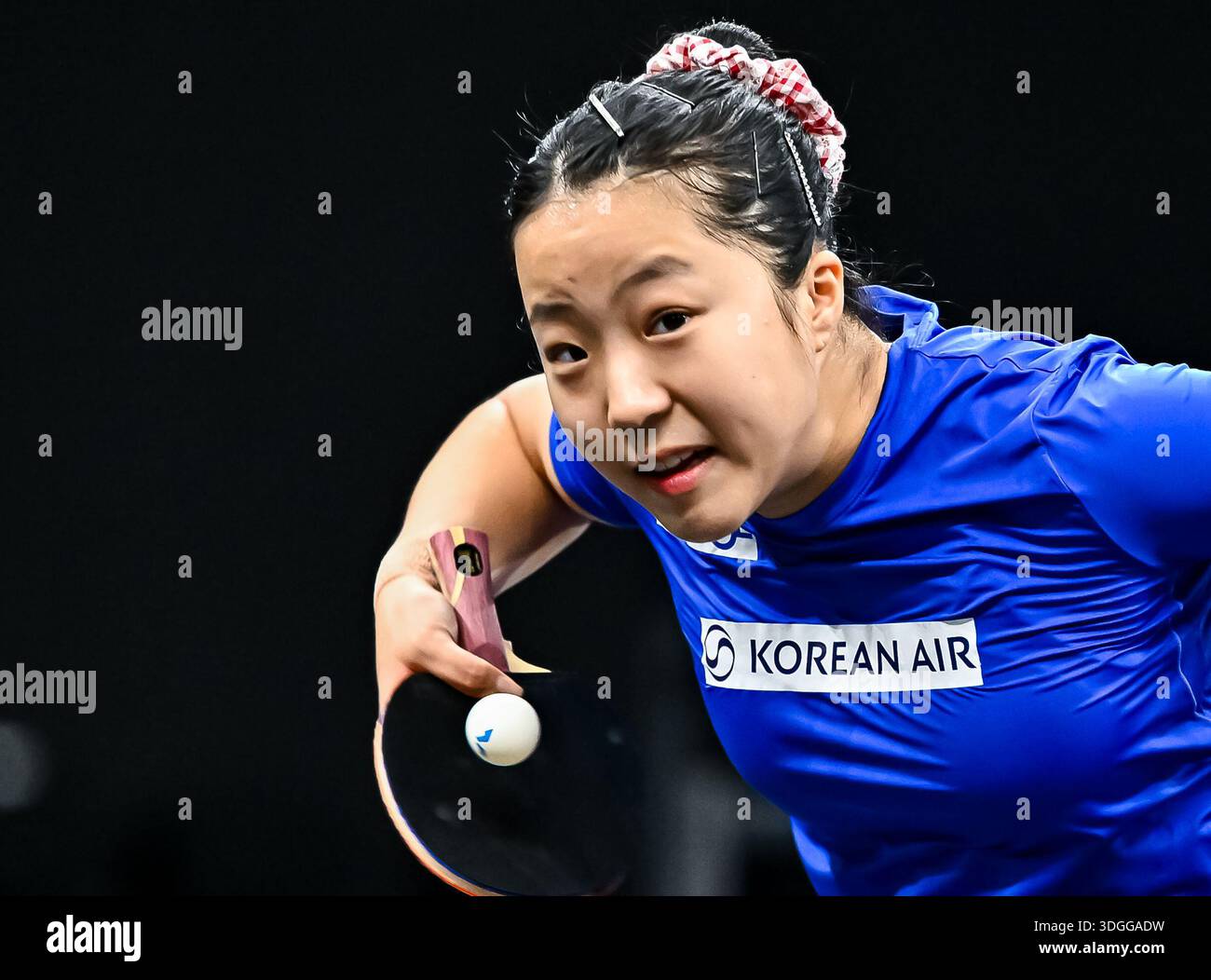 Doha, Qatar. 17th Jan, 2026. Shin Yubin of South Korea competes against ...