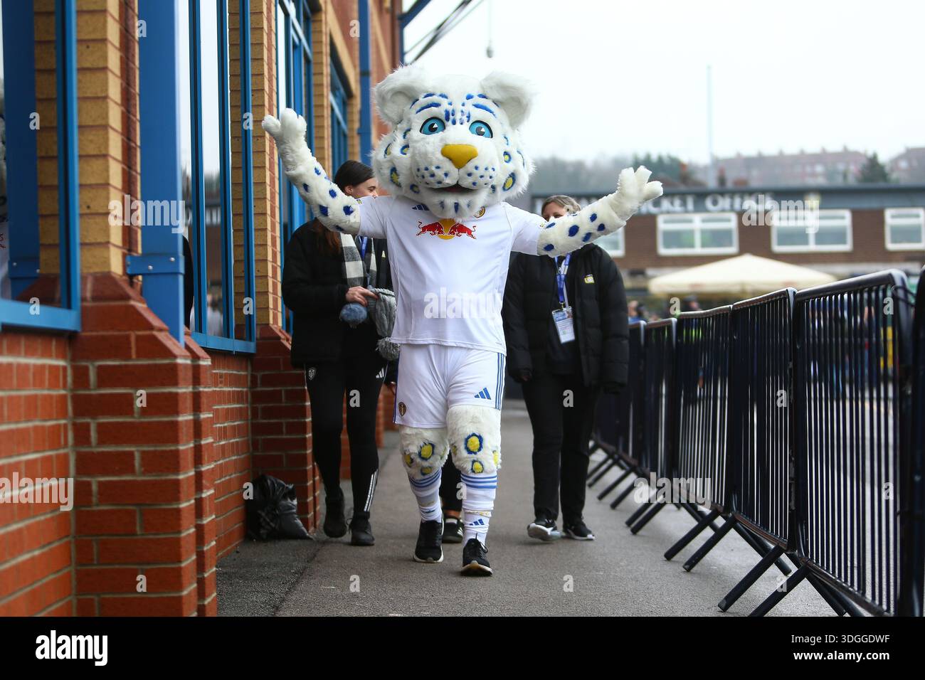 Lucas then Kop Cat prior to the Premier League match between Leeds ...