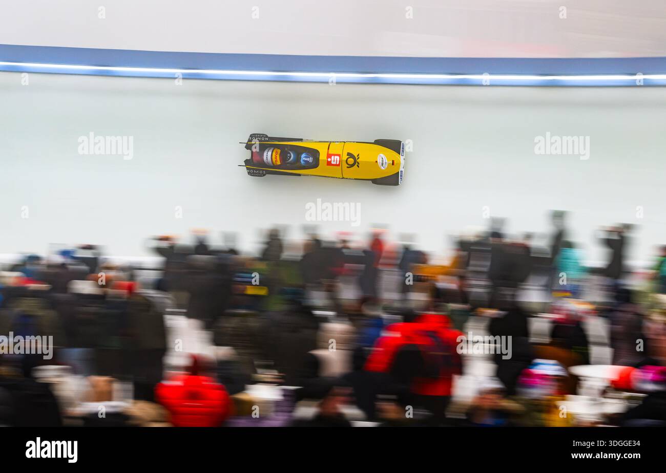 Altenberg, Germany. 17th Jan, 2026. Bobsleigh: World Cup, two-man ...