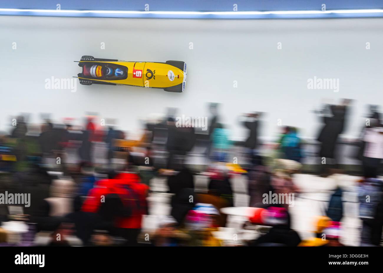Altenberg, Germany. 17th Jan, 2026. Bobsleigh: World Cup, two-man ...