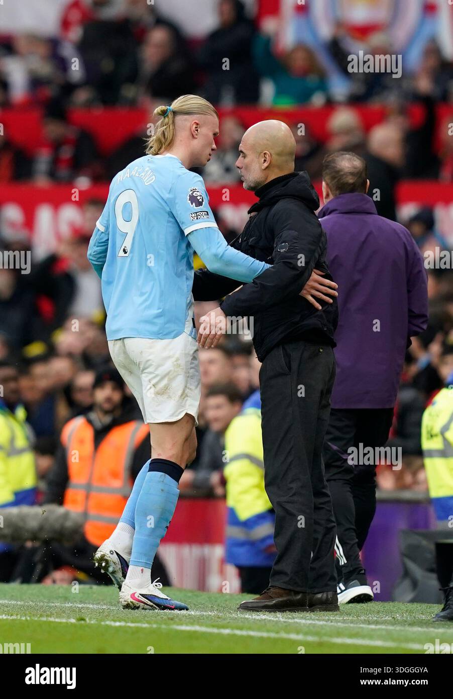 Manchester, UK. 17th Jan, 2026. Erling Haaland of Manchester City is ...