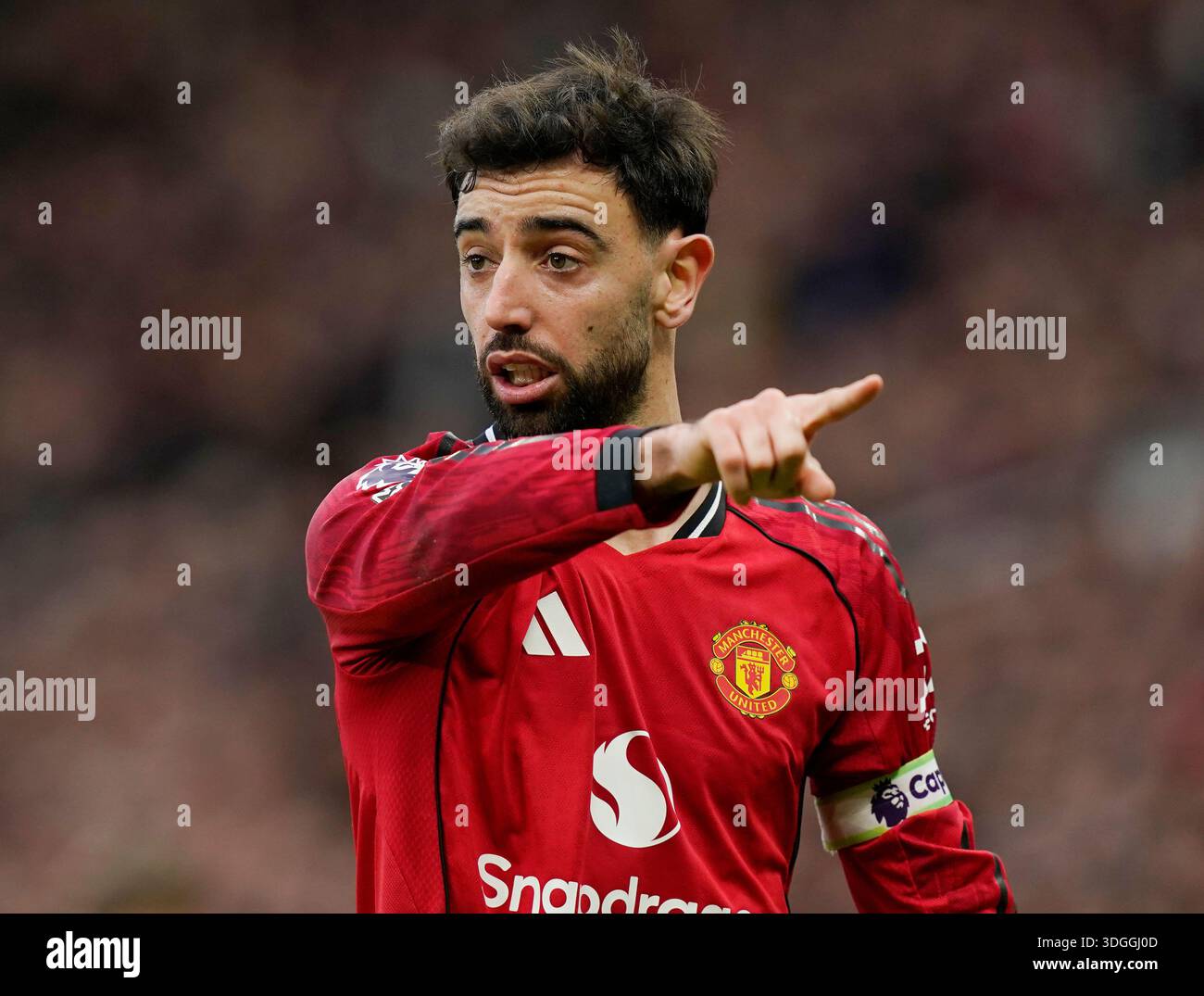 Manchester, UK. 17th Jan, 2026. Bruno Fernandes of Manchester United ...