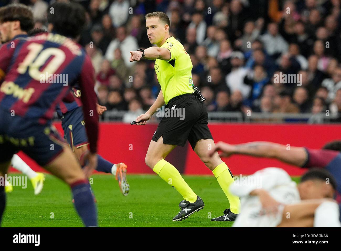 Madrid, Spain. 17th Jan, 2026. Referee Miguel Sesma Espinosa during La ...