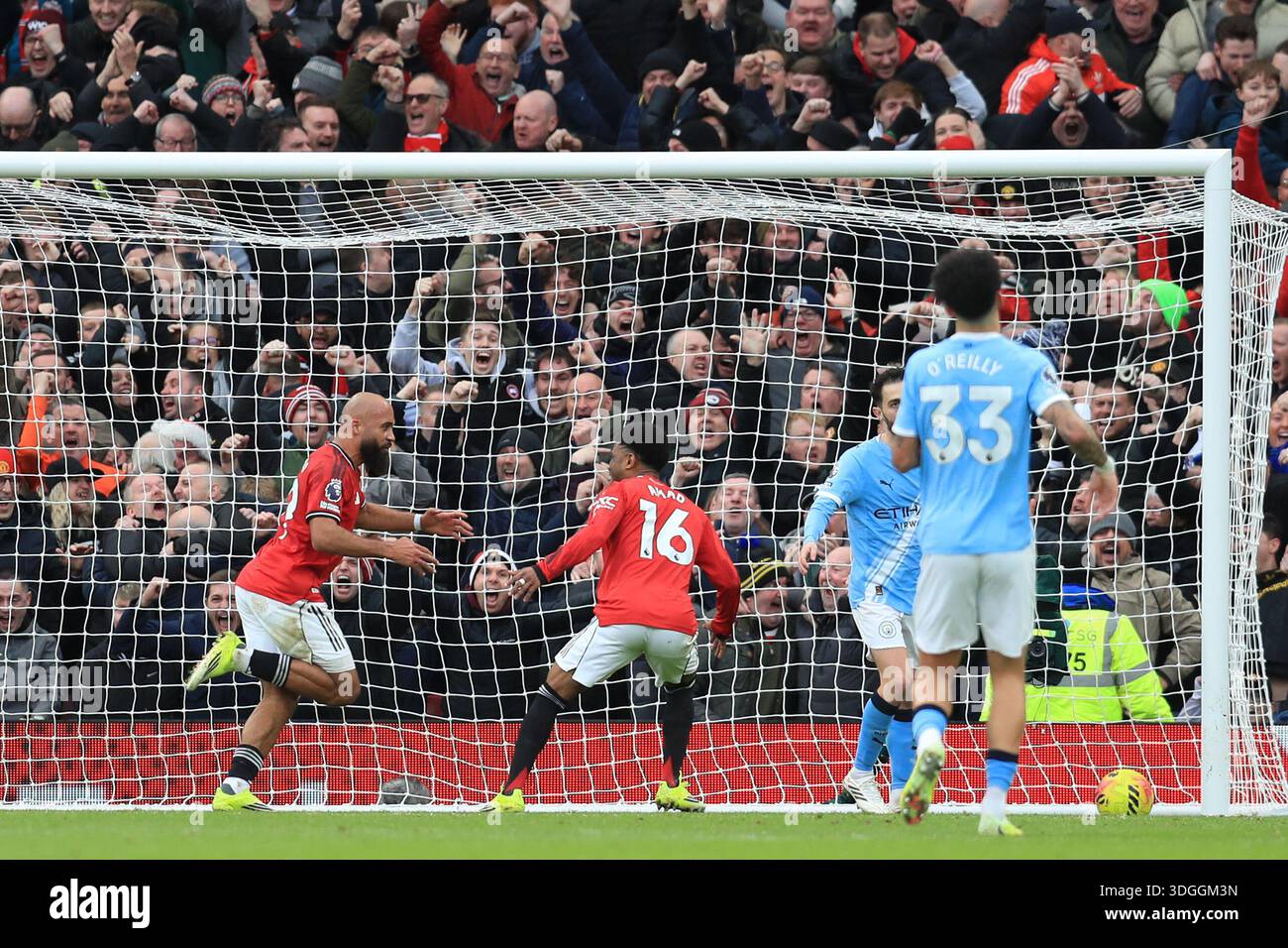 Old Trafford, Manchester, UK. 17th Jan, 2026. Premier League Football ...