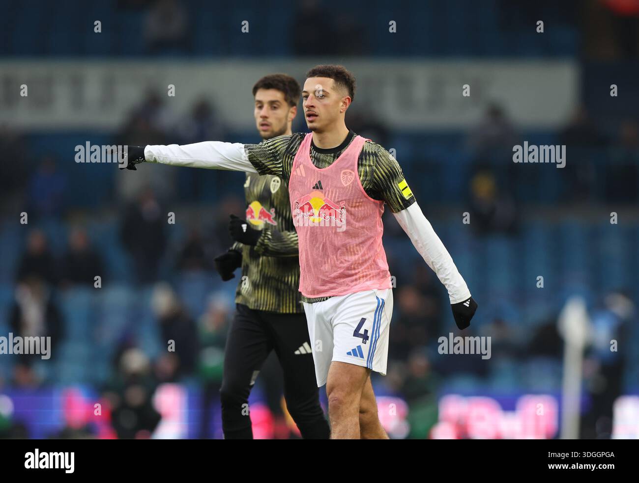 Leeds, UK. 17th Jan, 2026. Ethan Ampadu of Leeds United warms up during ...