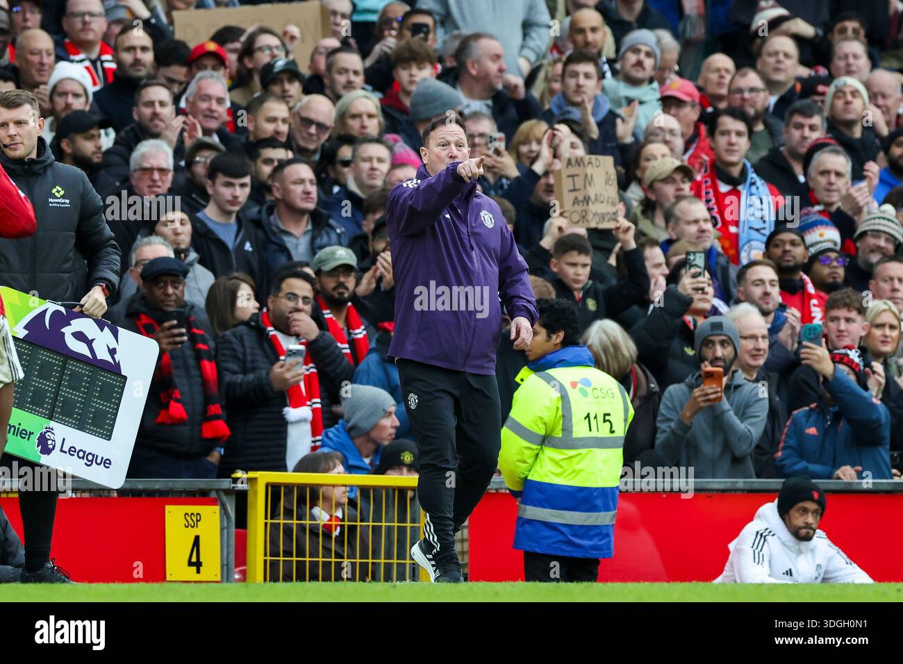 Manchester, UK. 17th Jan, 2026. Steve Holland Assistant Manager ...