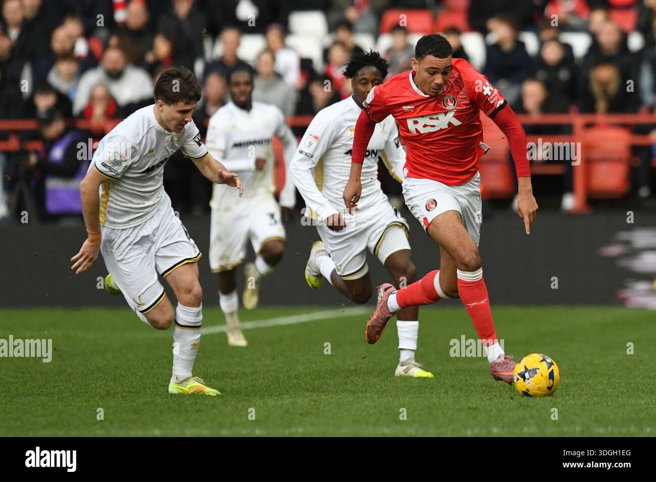 London, England. 17th Jan 2026. Miles Leaburn and Tyler Bindon during ...