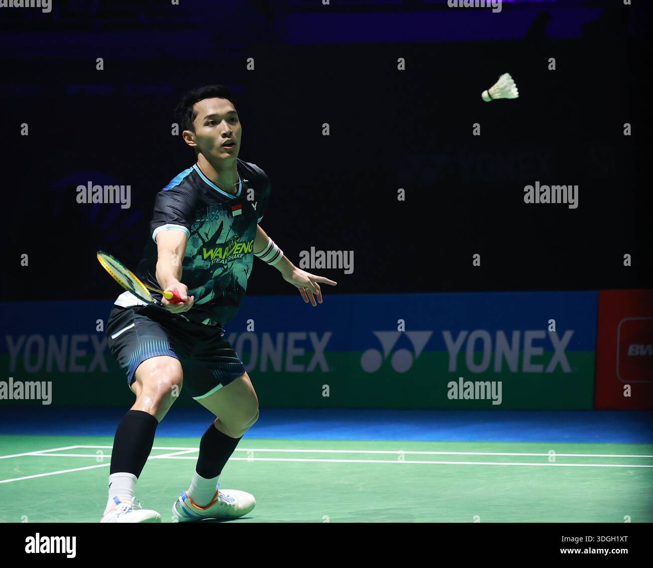 Jonatan CHRISTIE of Indonesia vs. LOH Kean Yew of Singapore during Men ...
