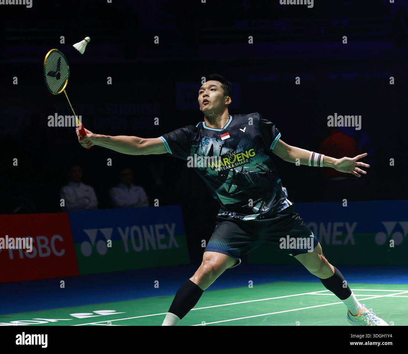 Jonatan CHRISTIE of Indonesia vs. LOH Kean Yew of Singapore during Men ...