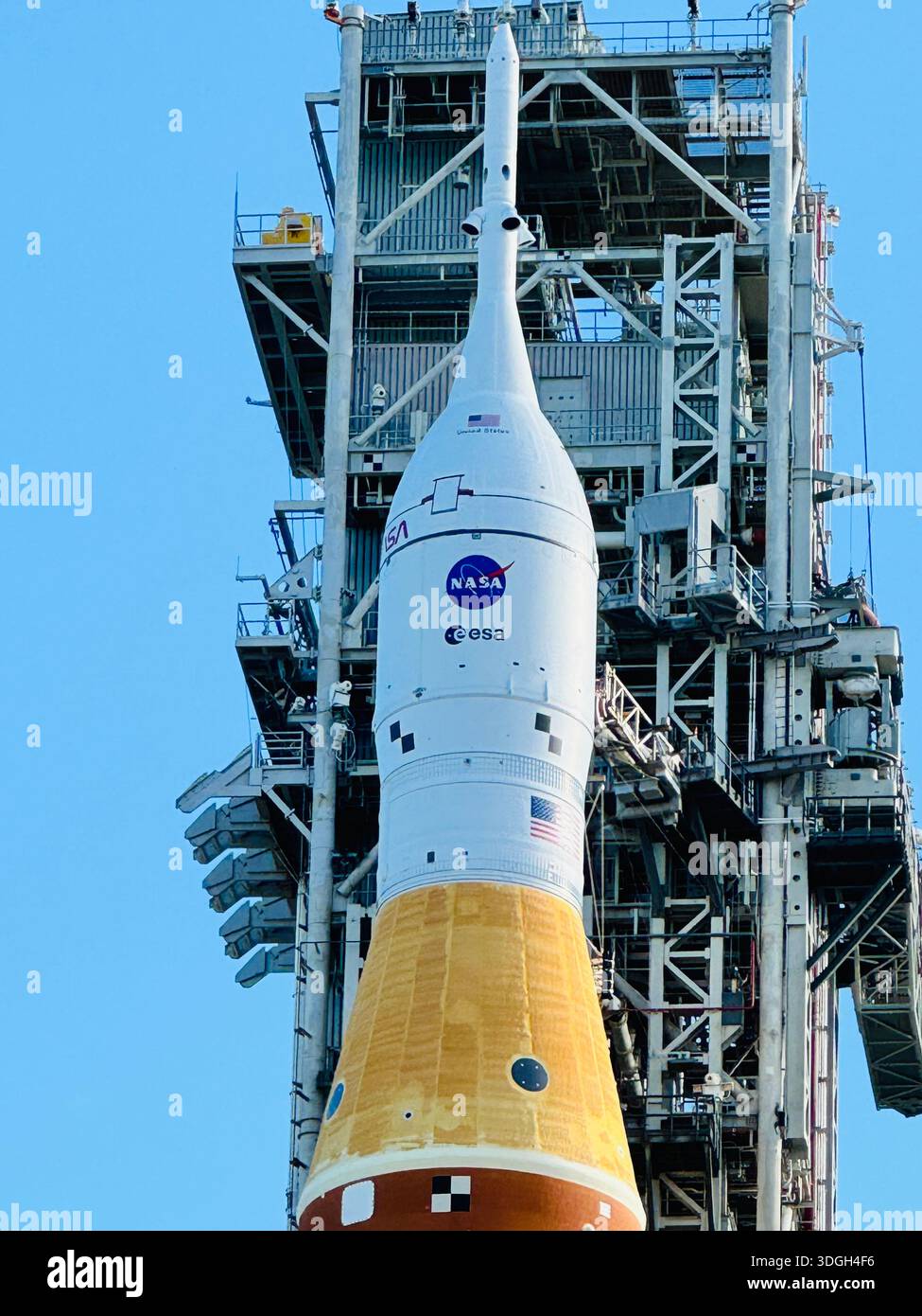 Merritt Island, Florida, USA. 17th Jan, 2026. Artemis II rollout from ...