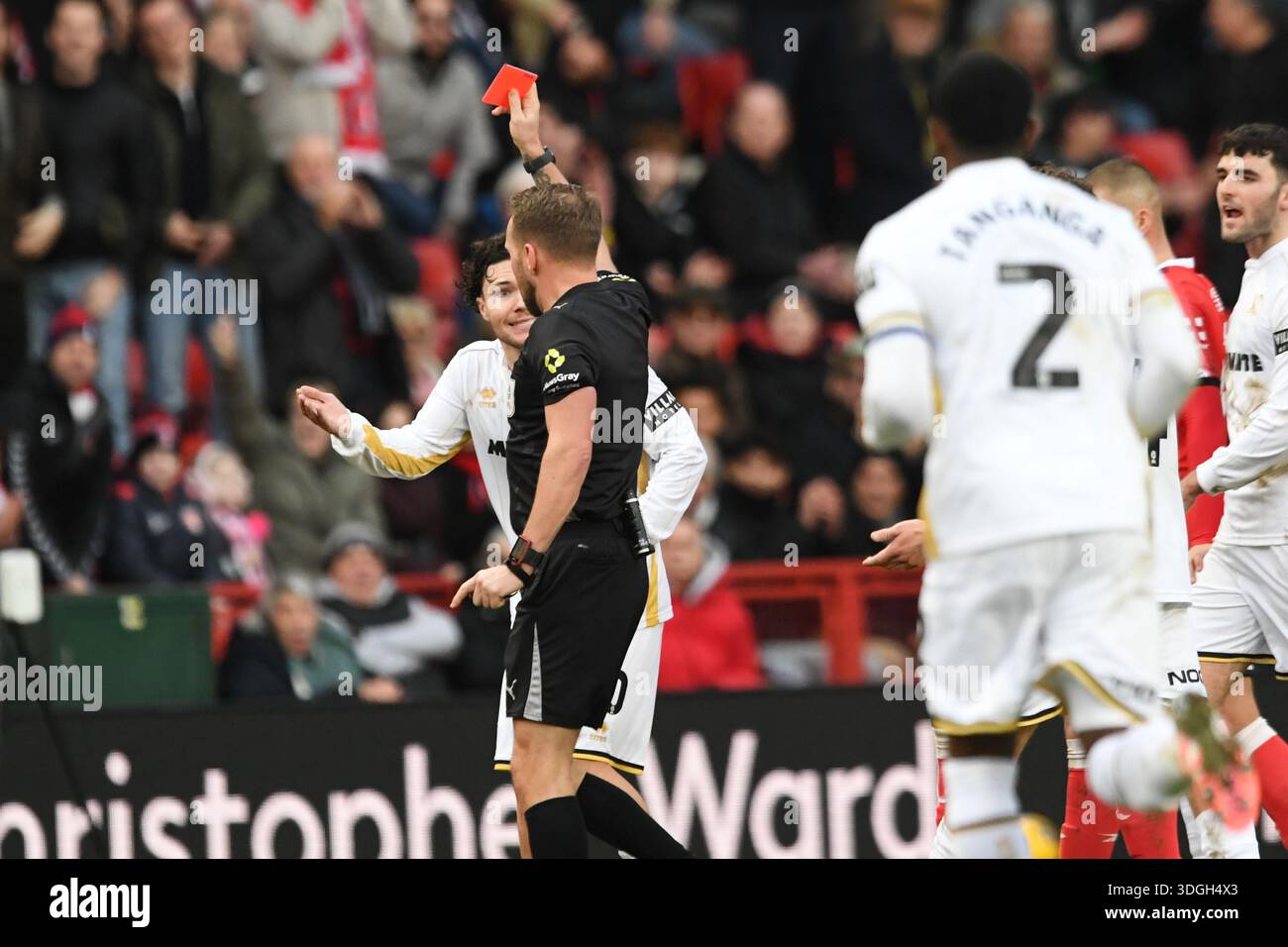 London, England. 17th Jan 2026. Referee Oliver Langford sends off ...