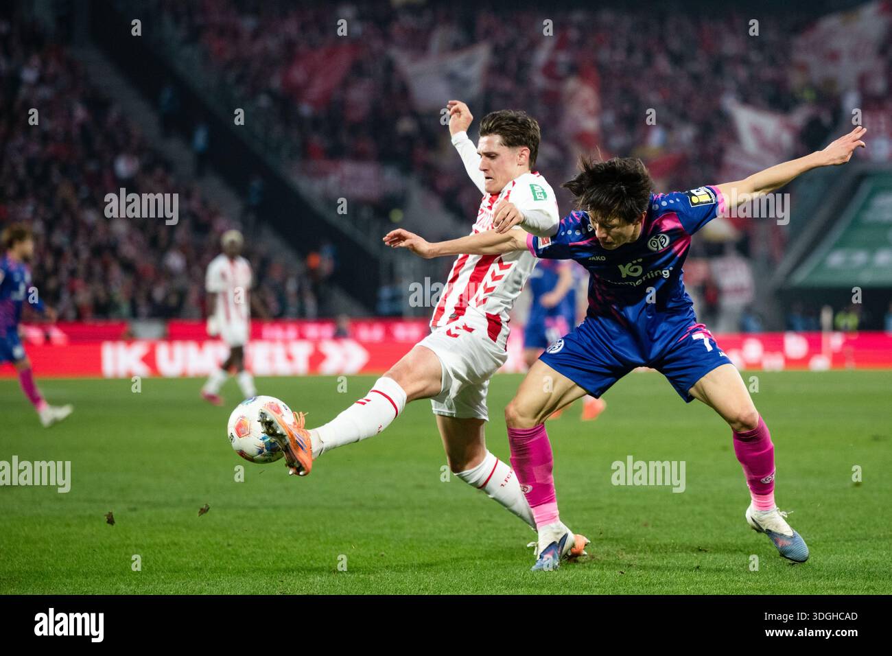 Cologne, Germany. 17th Jan, 2026. Soccer: Bundesliga, 1. FC Köln - FSV ...