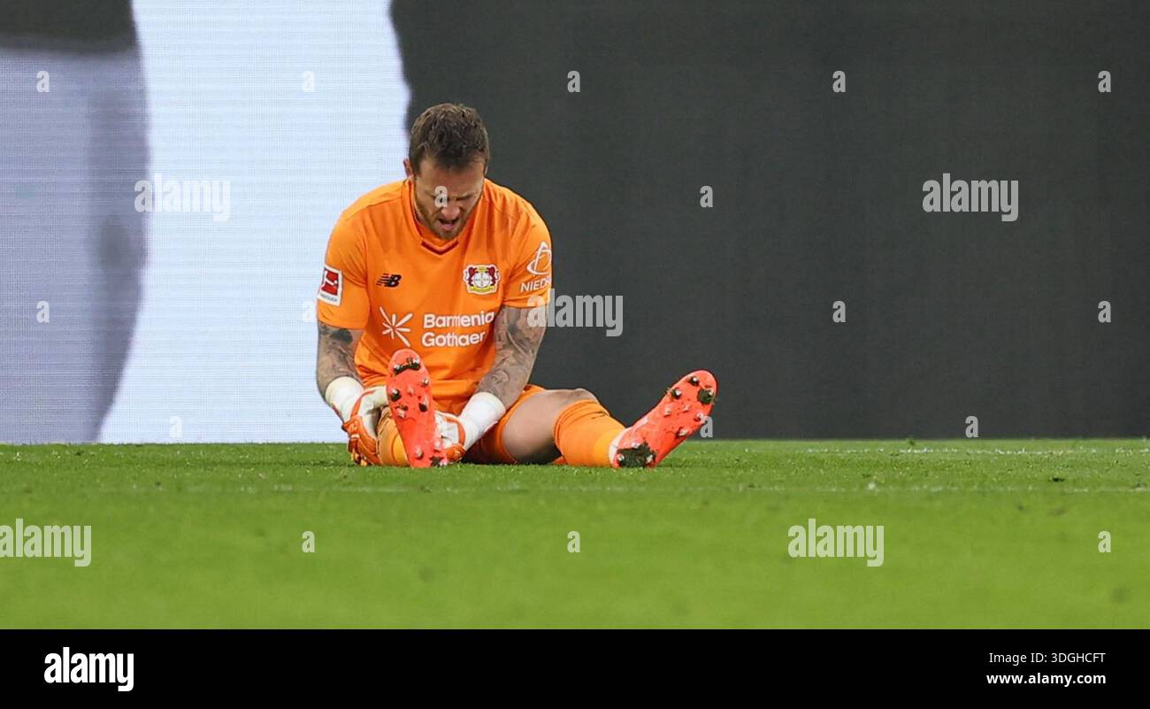 Injury, goalkeeper Mark Flekken (Leverkusen) Sinsheim, January 17, 2026 ...