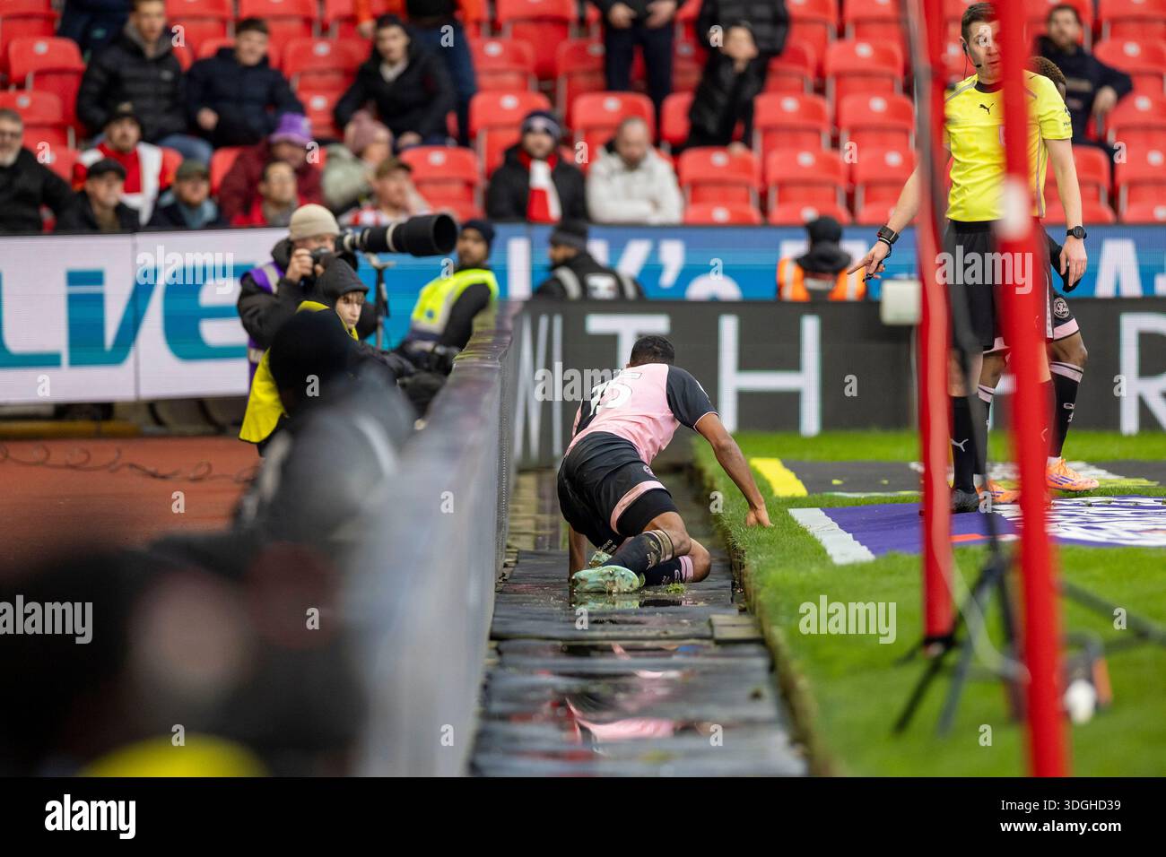 17th January 2026; Bet365 Stadium, Stoke, Staffordshire, England; EFL ...