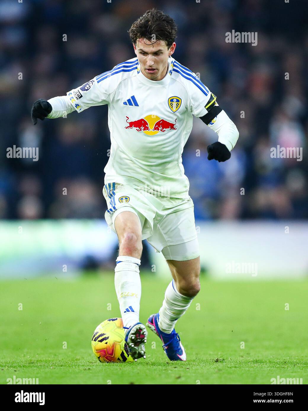 Brenden Aaronson of Leeds United with ball at his feet during the ...