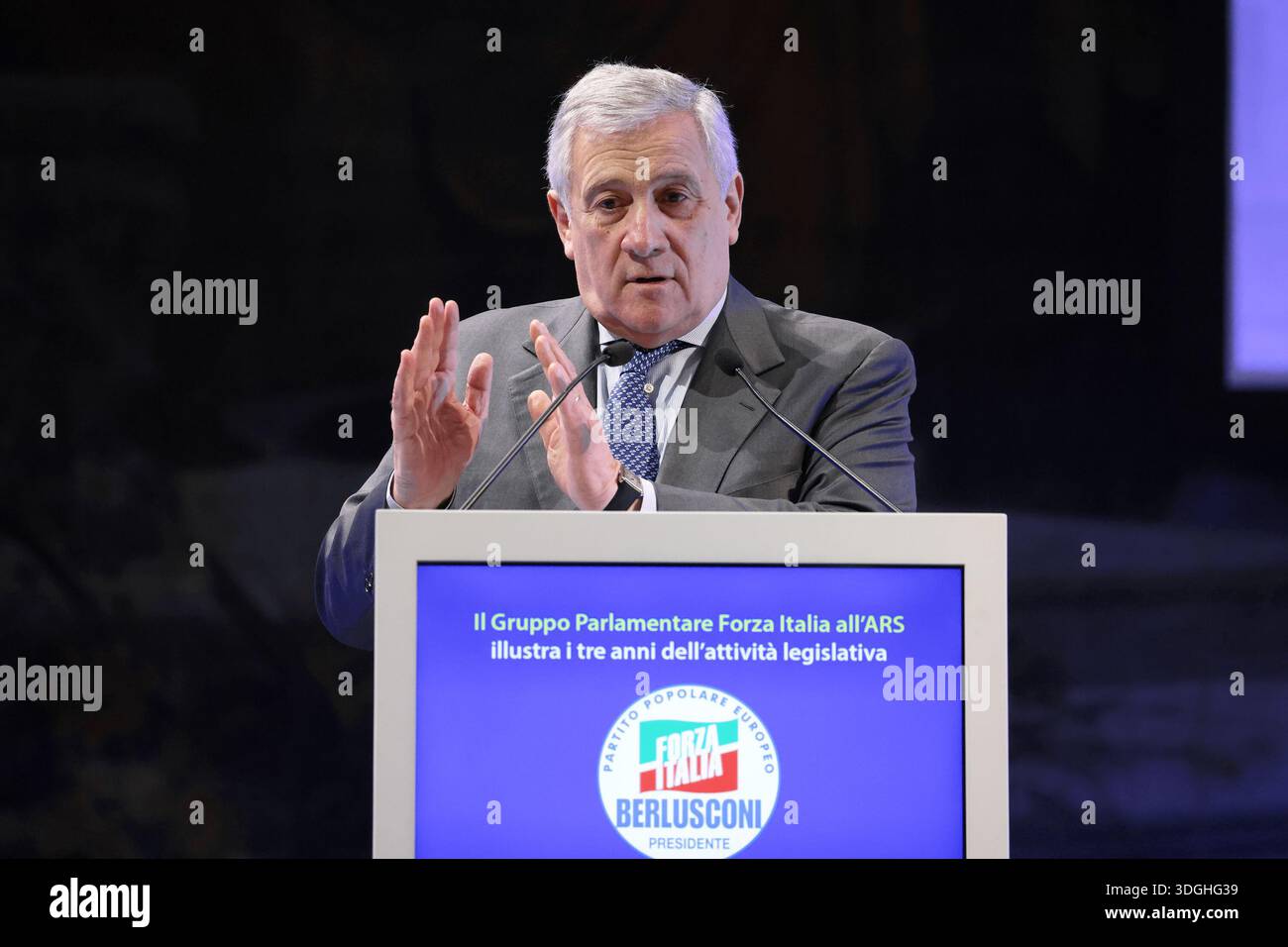Palermo, Italy. 17th Jan, 2026. ANTONIO TAJANI IN PALERMO FOR 30 FORZA ...