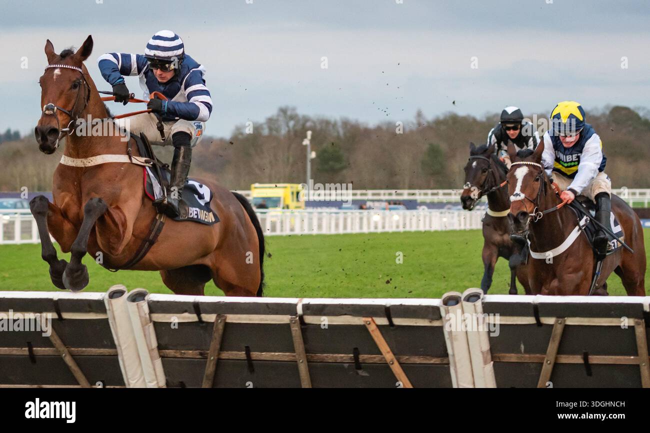 Ascot, UK, Saturday 17th January 2026; Whiskey Yankee and jockey Dylan ...