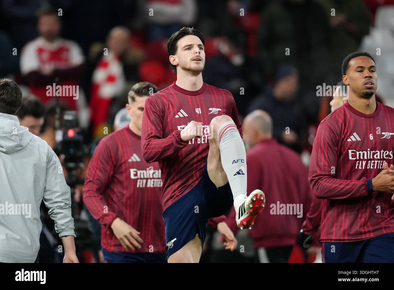 Arsenal's Declan Rice exercises during warmup before the English ...
