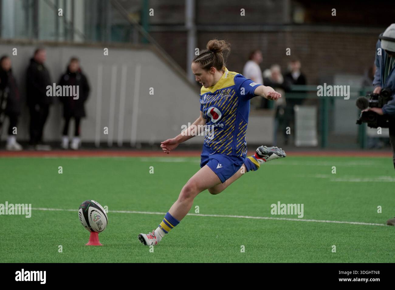 17th Jan 2026, CSE YStrad Mynach, Wales, Jenny Hesketh takes a ...
