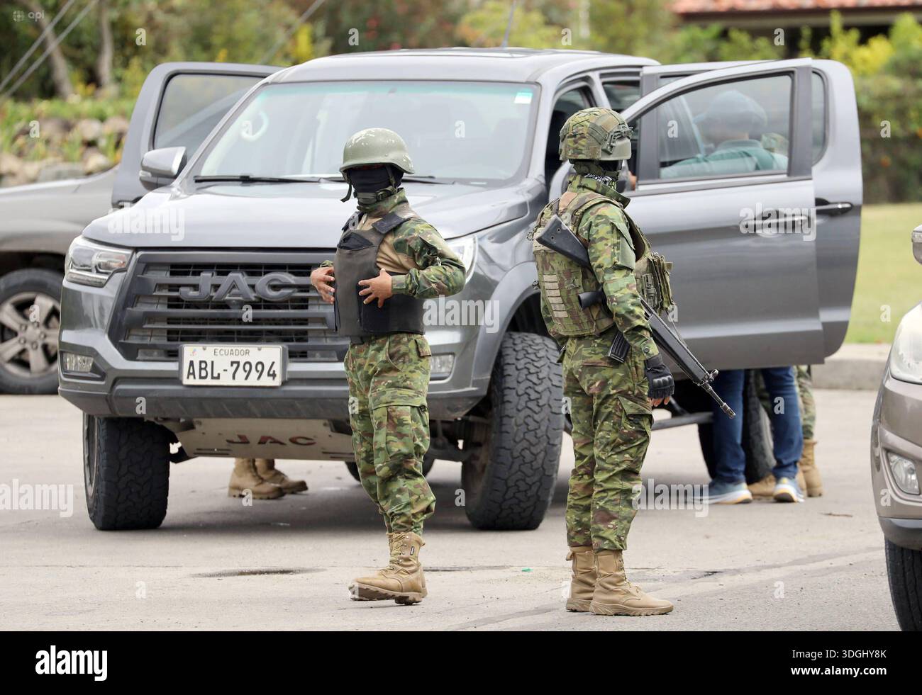 Acceso militar hi-res stock photography and images - Alamy