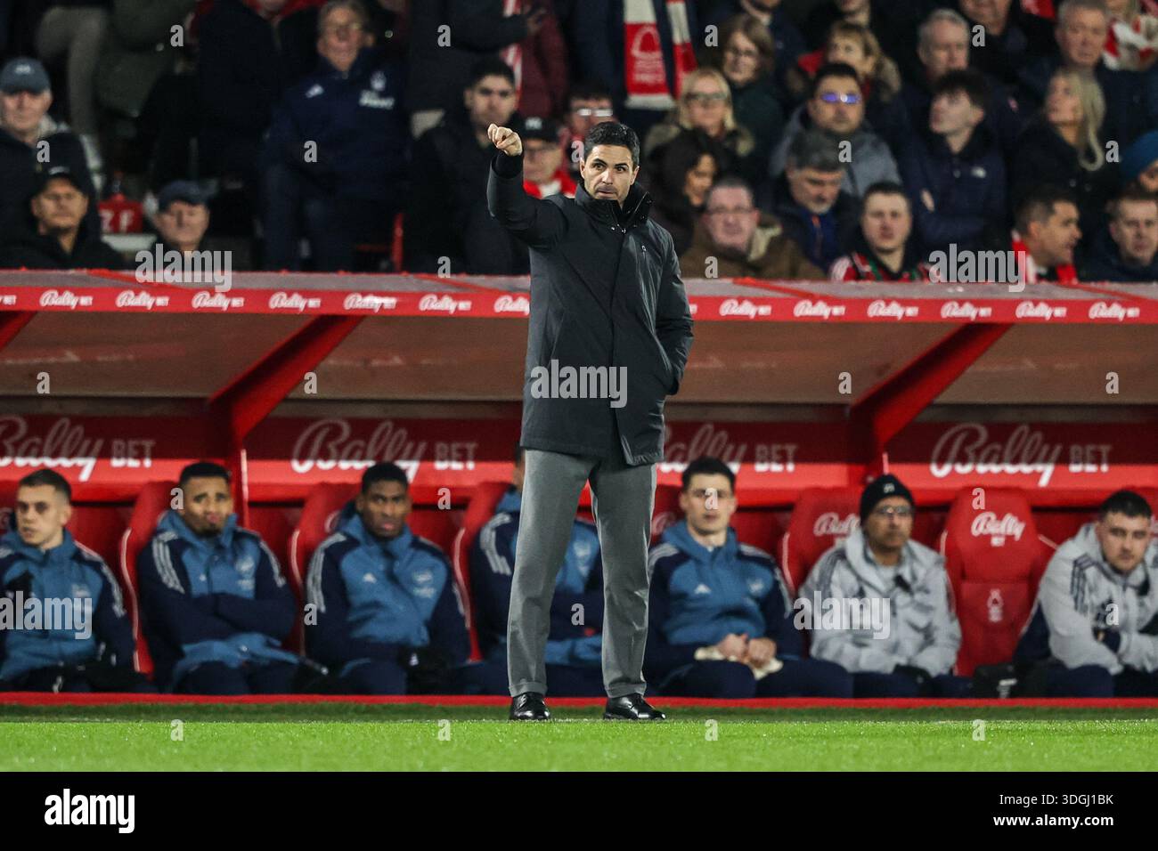 Mikel Arteta manager of Arsenal gives his team instructions during the ...