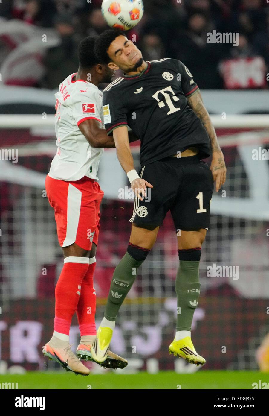 from left Ridle Baku, Luis Diaz (Bayern) Leipzig, January 17, 2026 ...