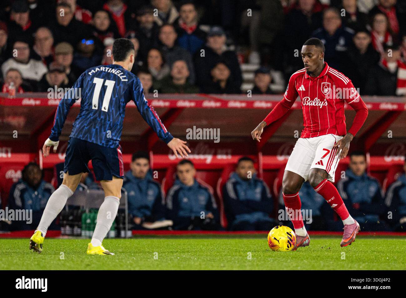 The City Ground, Nottingham, UK. 17th Jan, 2026. Premier League ...