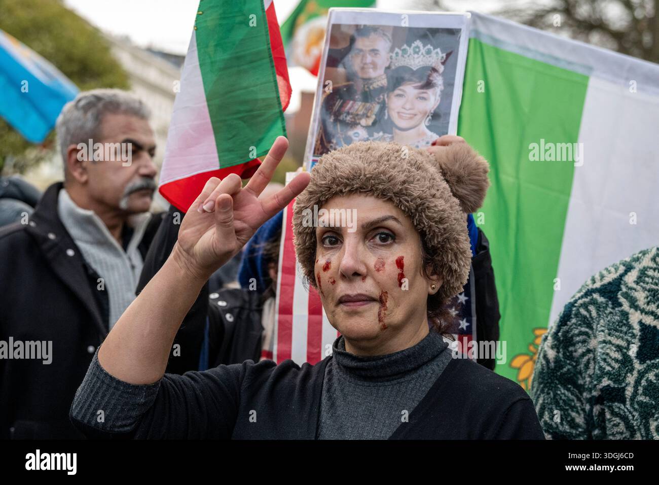 London, UK. 17 January 2026. Protesters outside the Iranian Embassy on ...