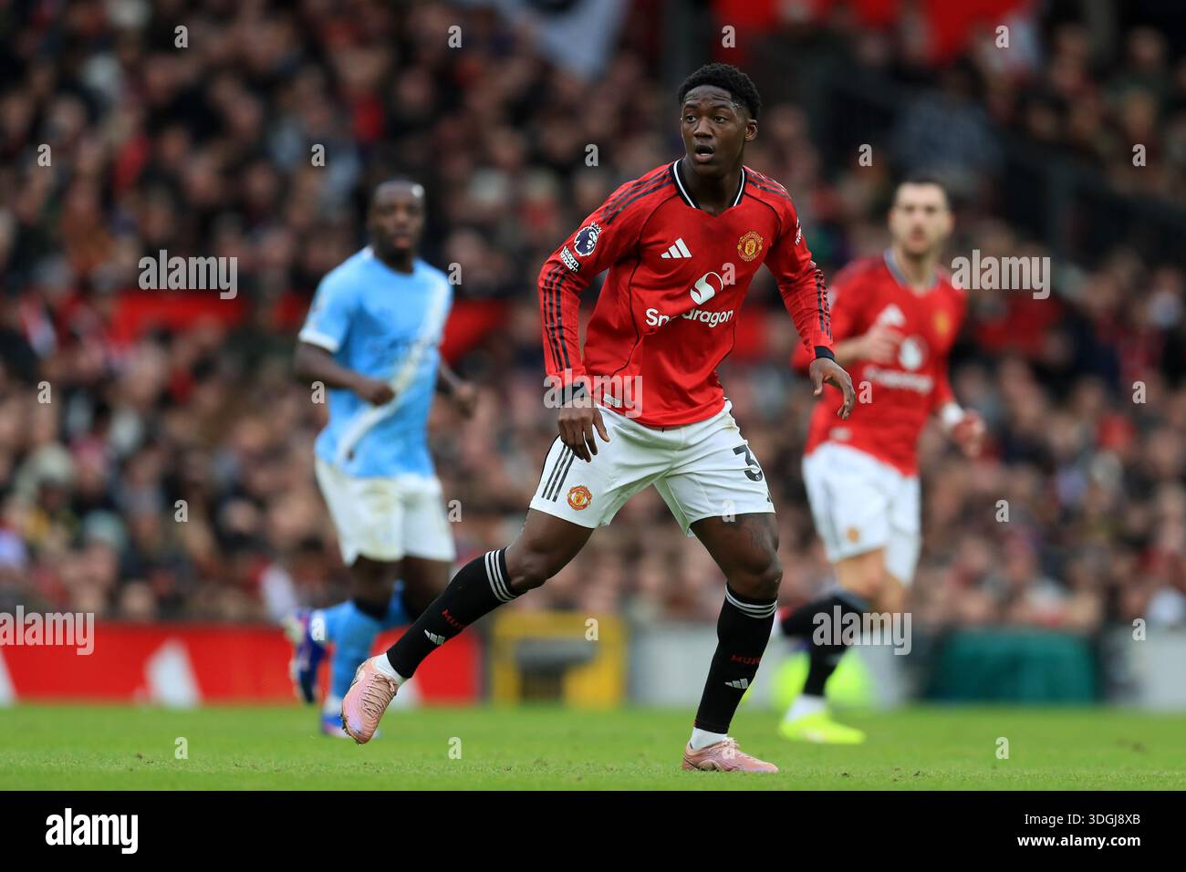 Old Trafford, Manchester, UK. 17th Jan, 2026. Premier League Football ...