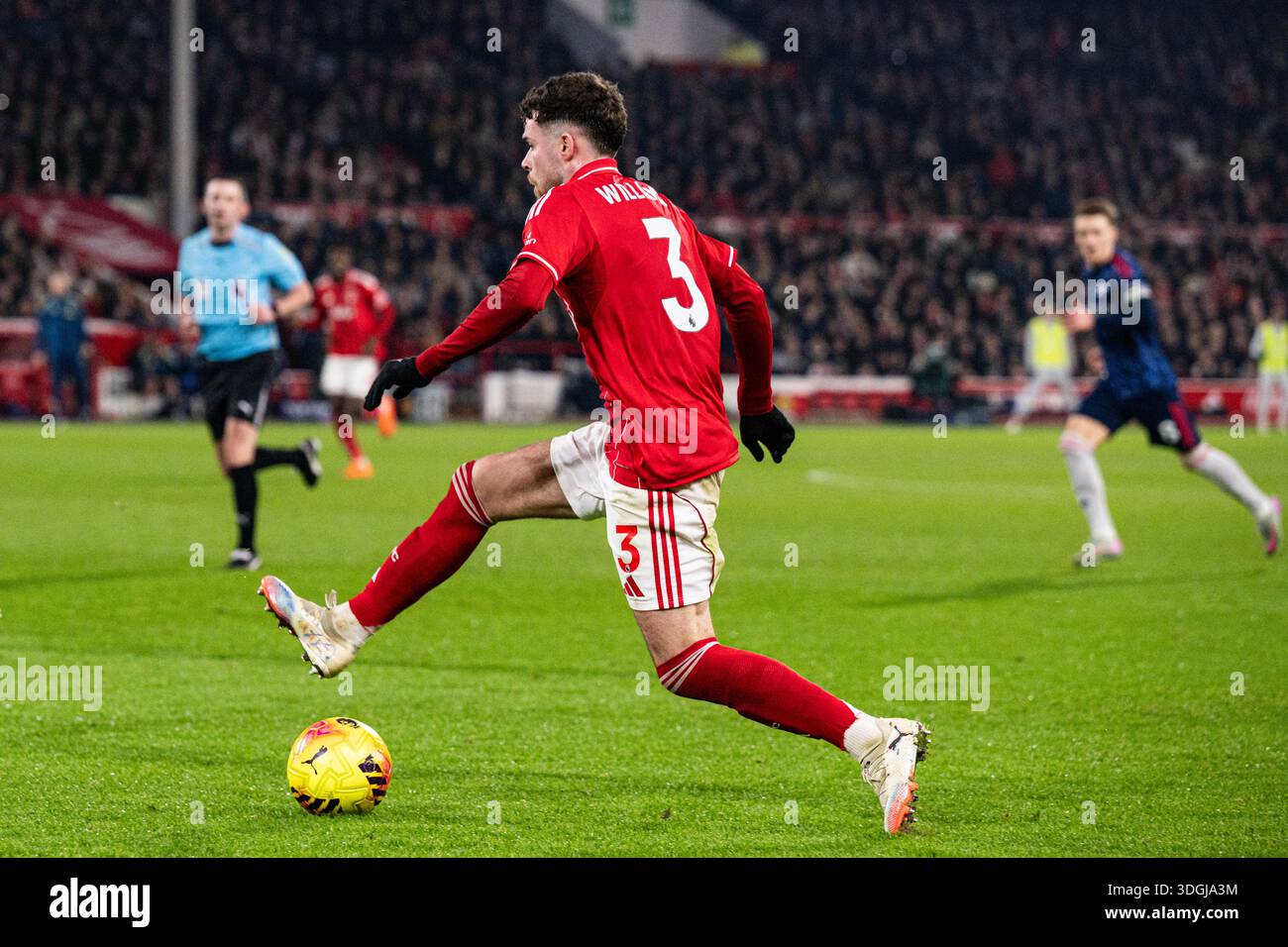 The City Ground, Nottingham, UK. 17th Jan, 2026. Premier League ...