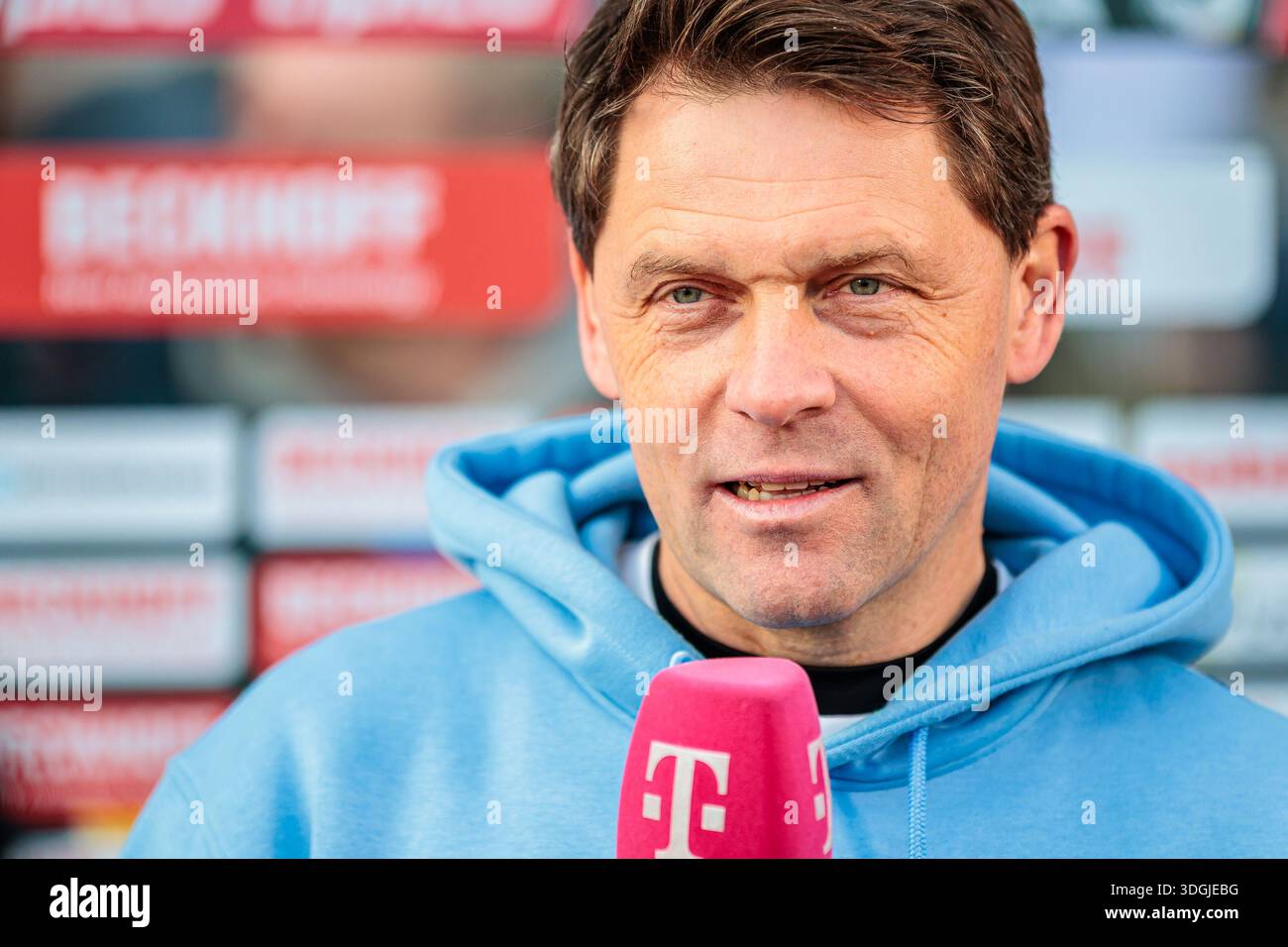 Luc Holtz (SV Waldhof Mannheim 07, Head Coach) in interview with ...