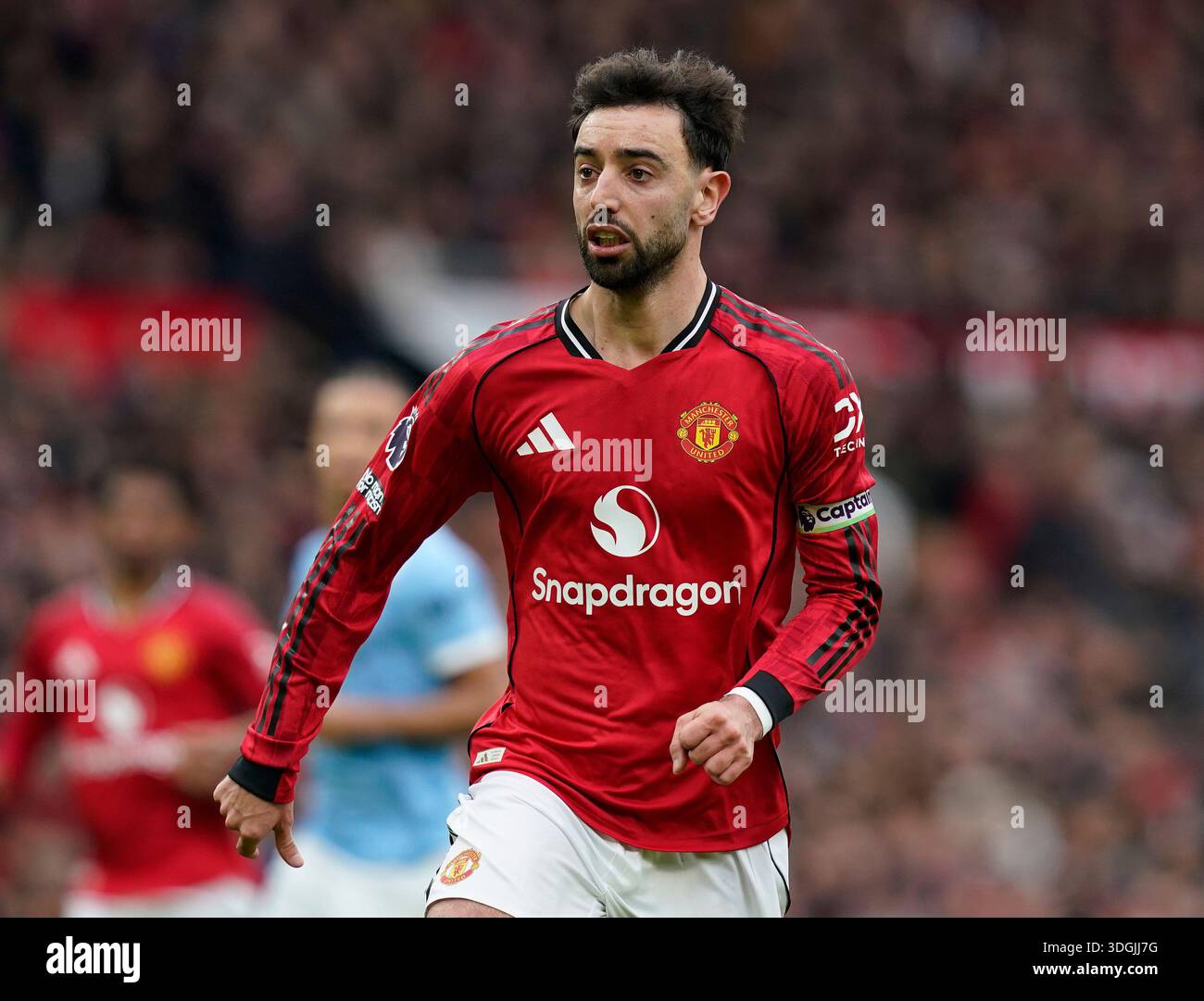 Manchester, UK. 17th Jan, 2026. Bruno Fernandes of Manchester United ...