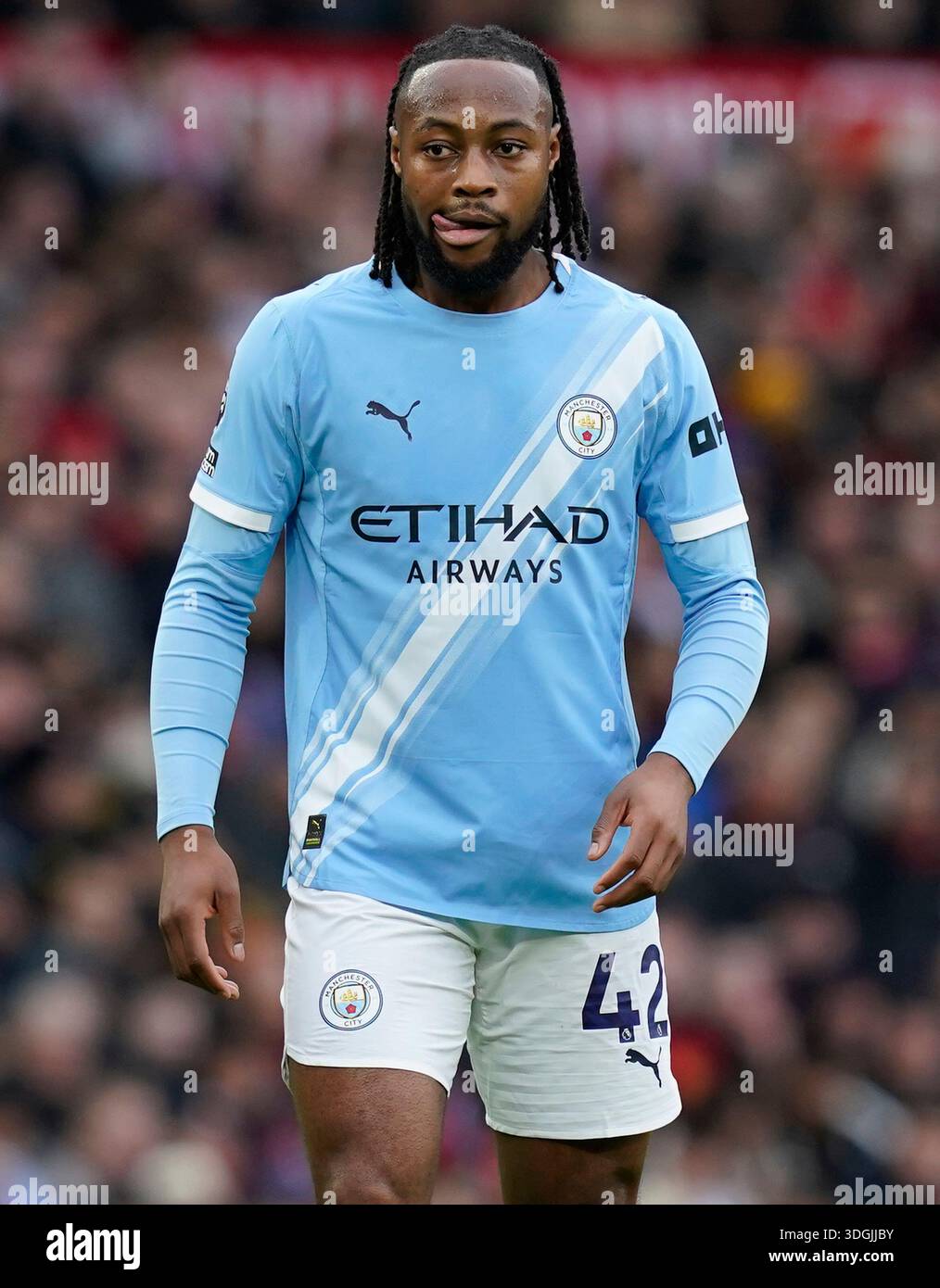 Manchester, UK. 17th Jan, 2026. Antoine Semenyo of Manchester City ...