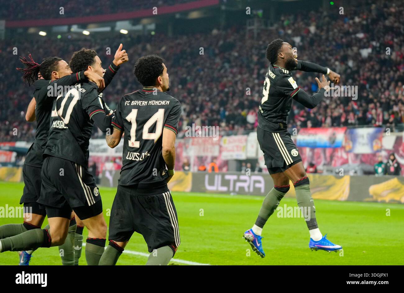1:5 Goal, celebration on the left by goal scorer Michael Olise, Jamal ...