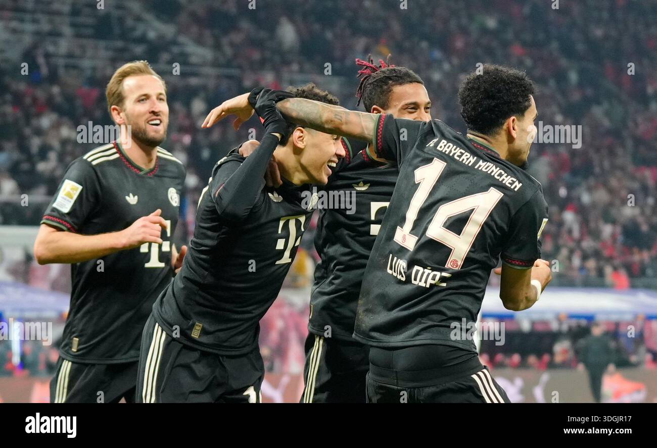 1:5 Goal, celebration, from left Harry Kane, Jamal Musiala, goal scorer ...