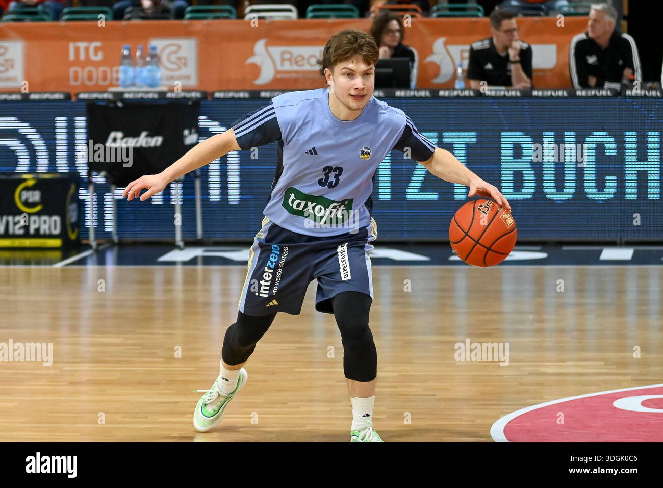Bennet Hundt (ALBA Berlin, #33) RASTA Vechta vs. ALBA Berlin ...