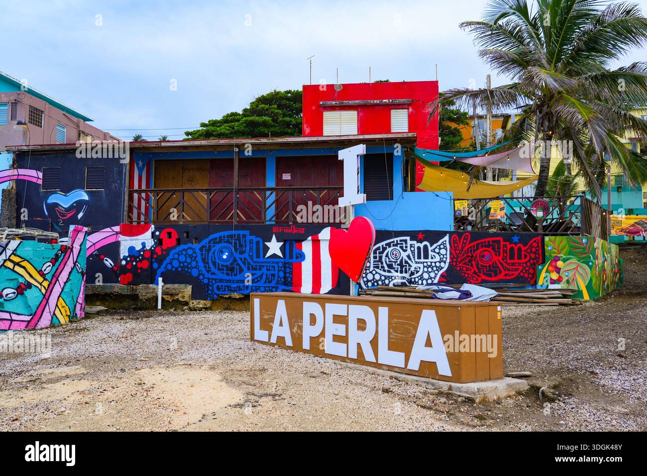 The iconic "I Love La Perla" sign and vibrant street murals in San Juan ...
