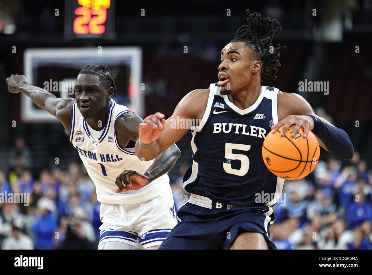 Newark, USA. 17th Jan, 2026. Butler Bulldogs forward Michael Ajayi (5 ...