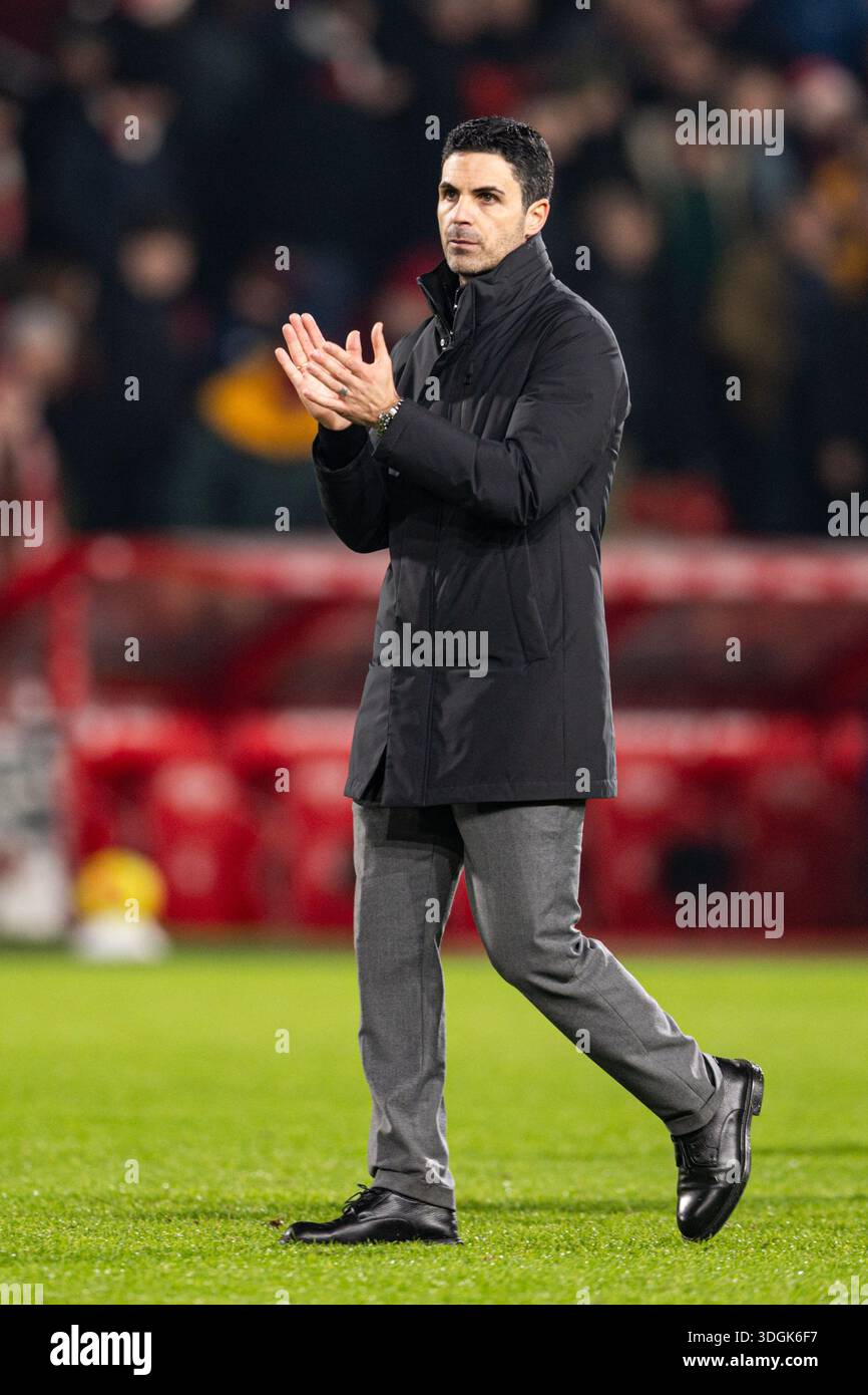 The City Ground, Nottingham, UK. 17th Jan, 2026. Premier League ...