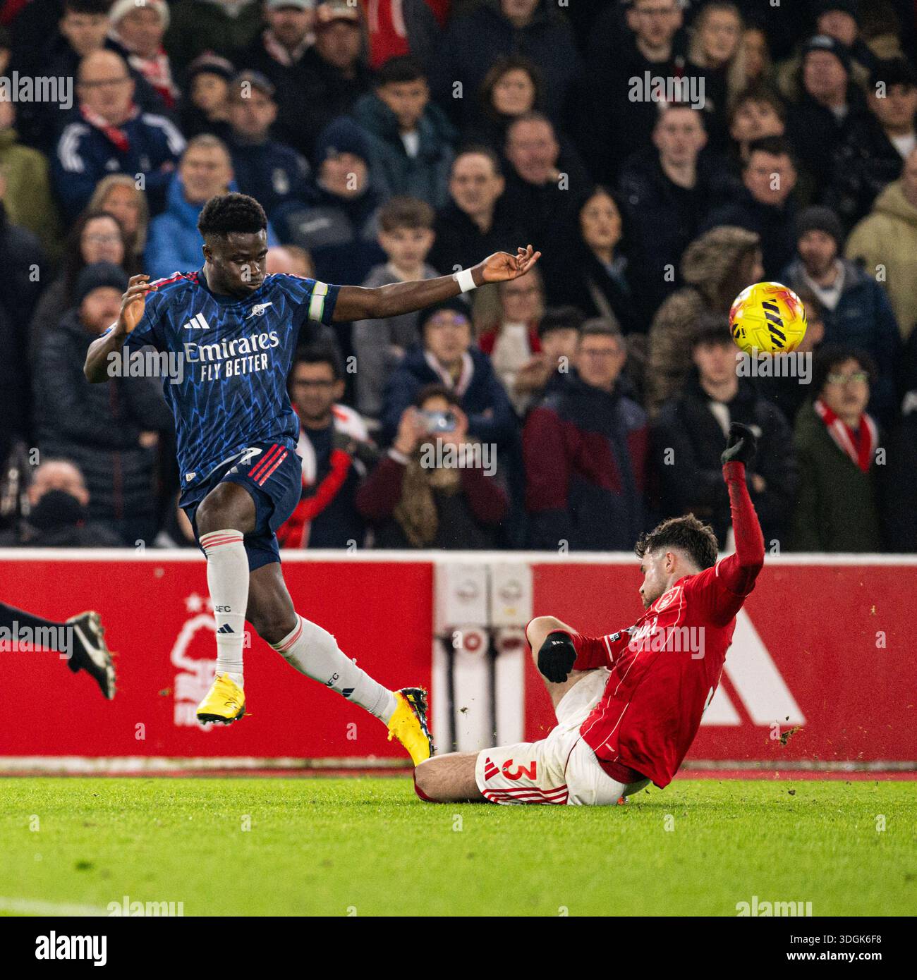 The City Ground, Nottingham, UK. 17th Jan, 2026. Premier League ...