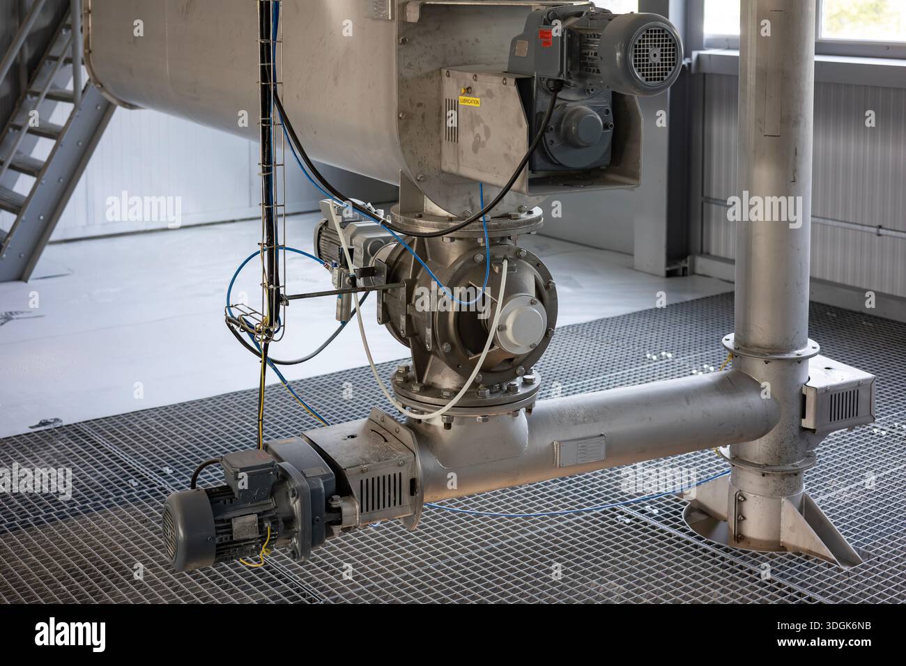 An automated industrial system for conveying bulk powder in a modern ...