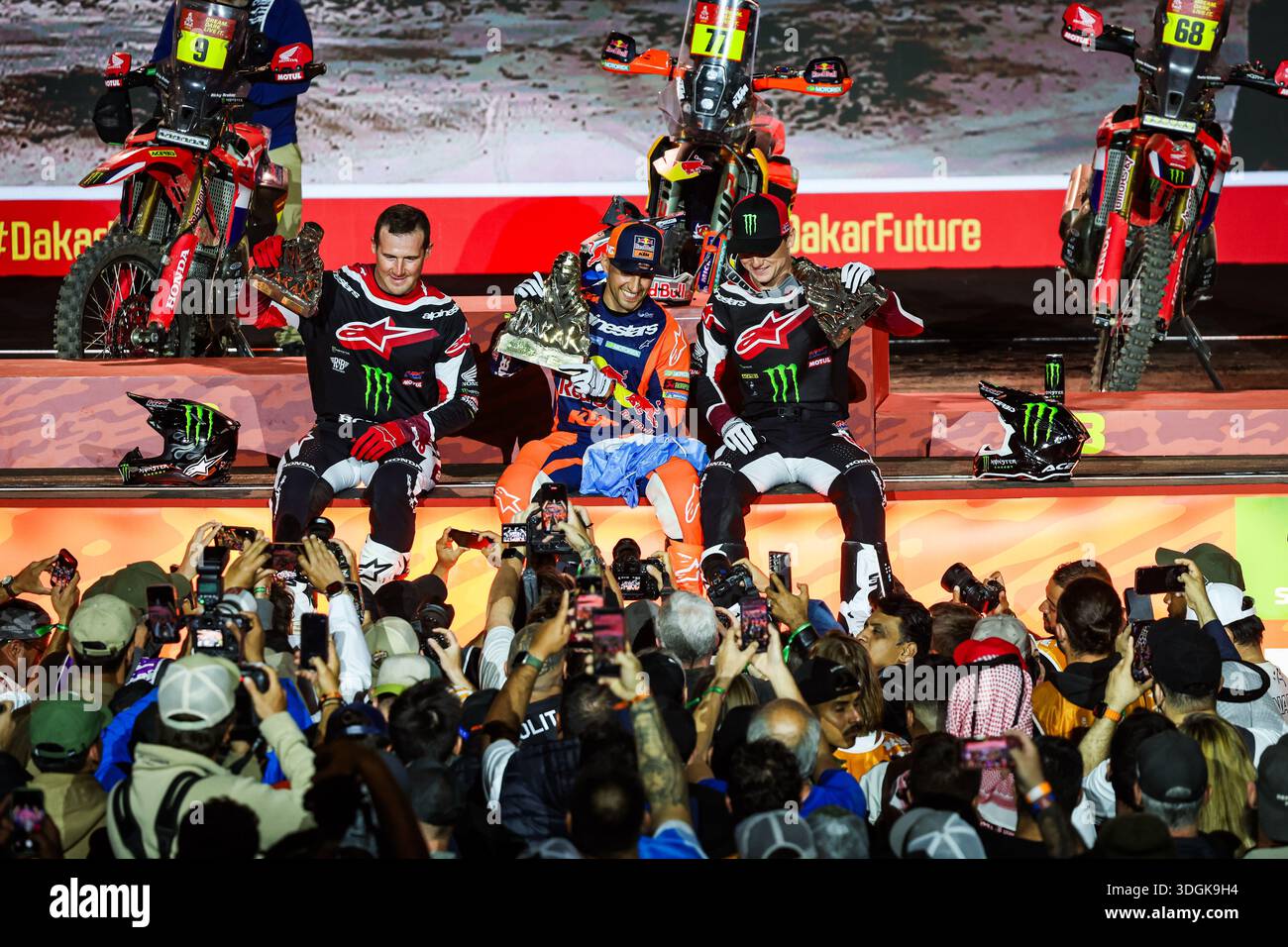 77 BENAVIDES Luciano (arg), Red Bull KTM Factory Racing, KTM, Rally GP ...