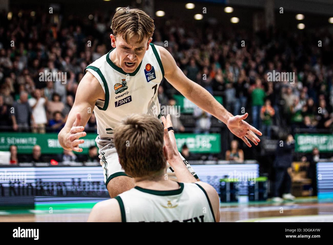 Steven Ashworth(Gladiators Trier) und Marten Linssen (Gladiators Trier ...